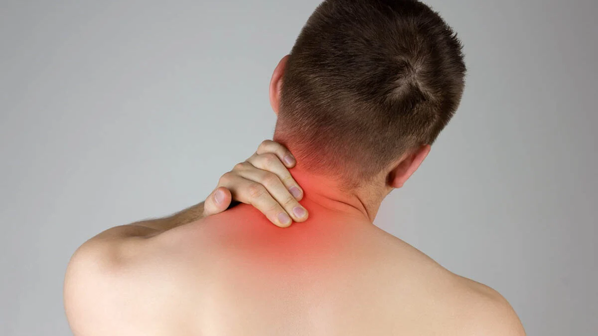 Pain in Left Shoulder and Neck: Causes, Symptoms, and Relief – FitBeast